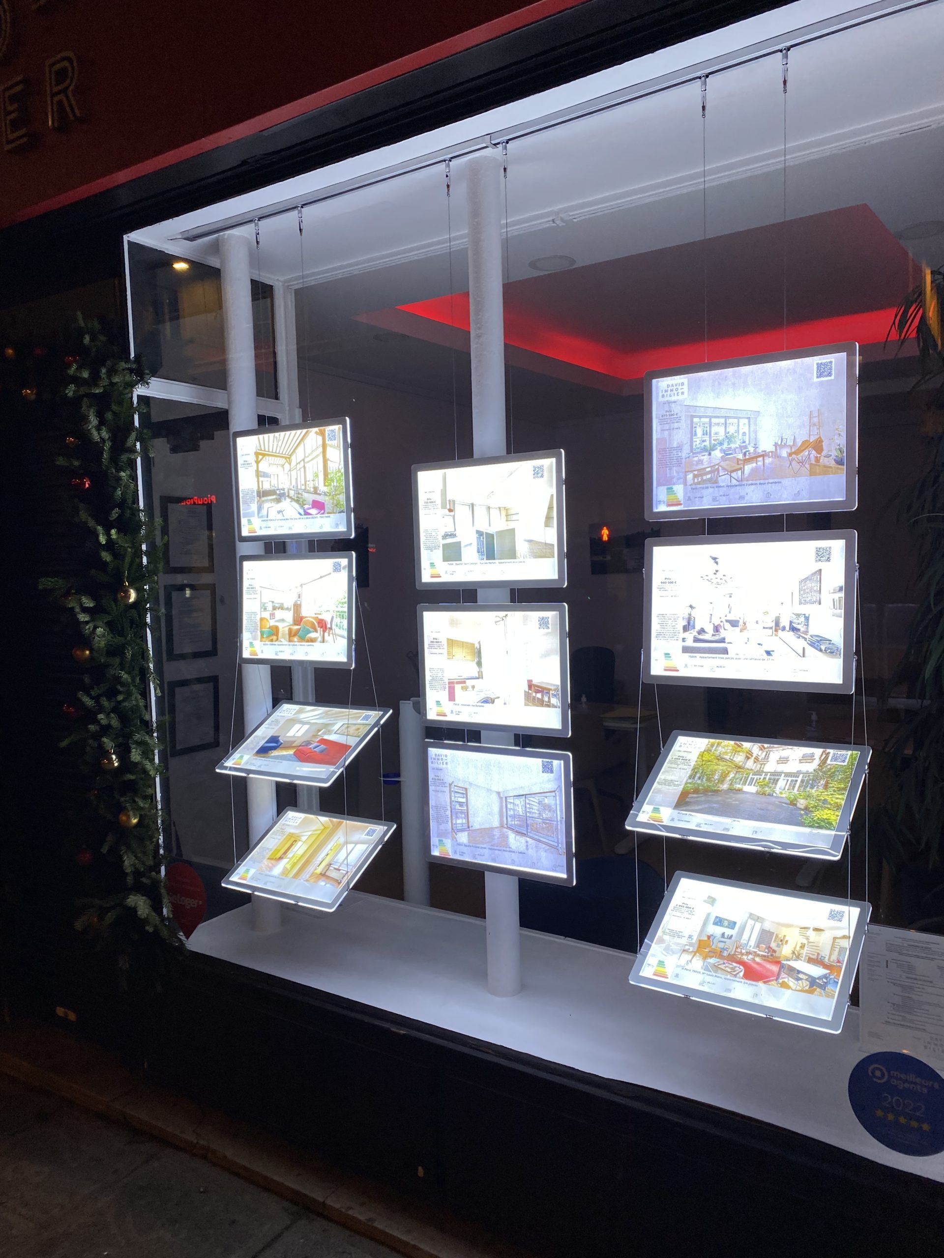 Nos réalisations - Affichage Vitrine | Le spécialiste du porte-affiche ...