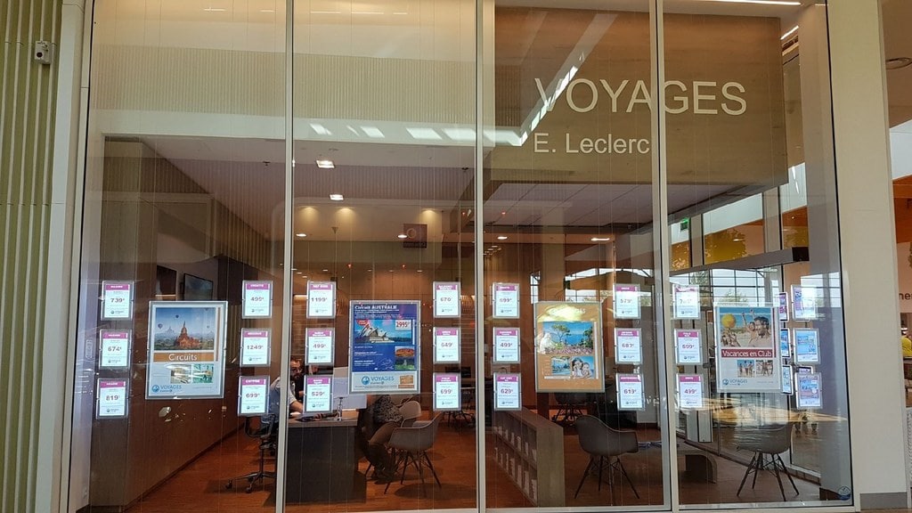 Porte-affiche Led pour vitrine agence de voyage | Affichage vitrine