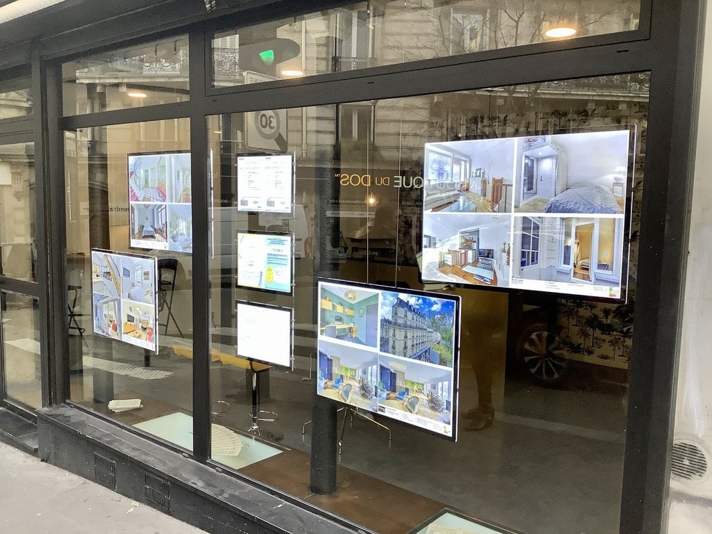 Nos réalisations - Affichage Vitrine | Le spécialiste du porte-affiche ...